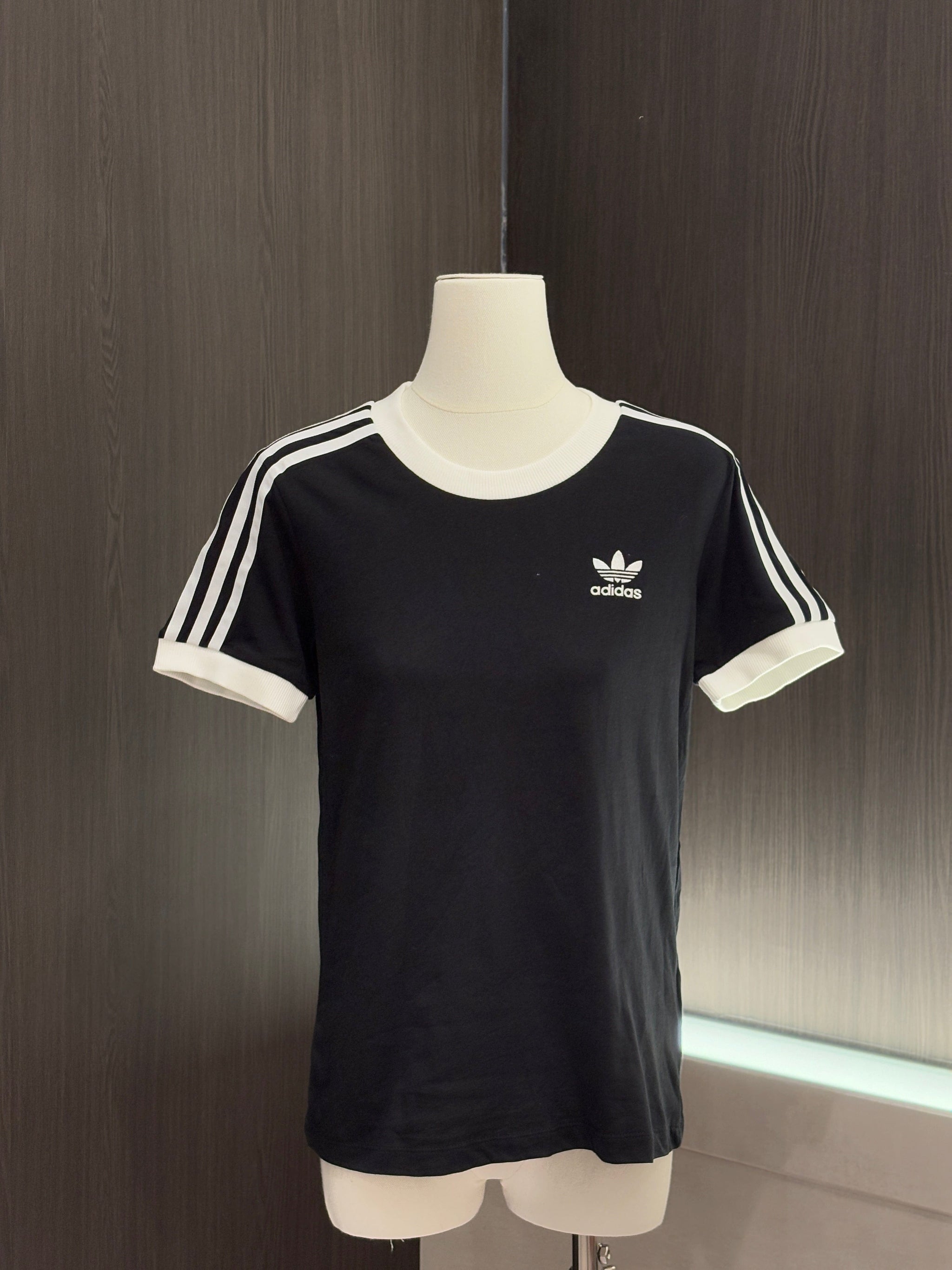 【絕版品牌代購】 #ED7482